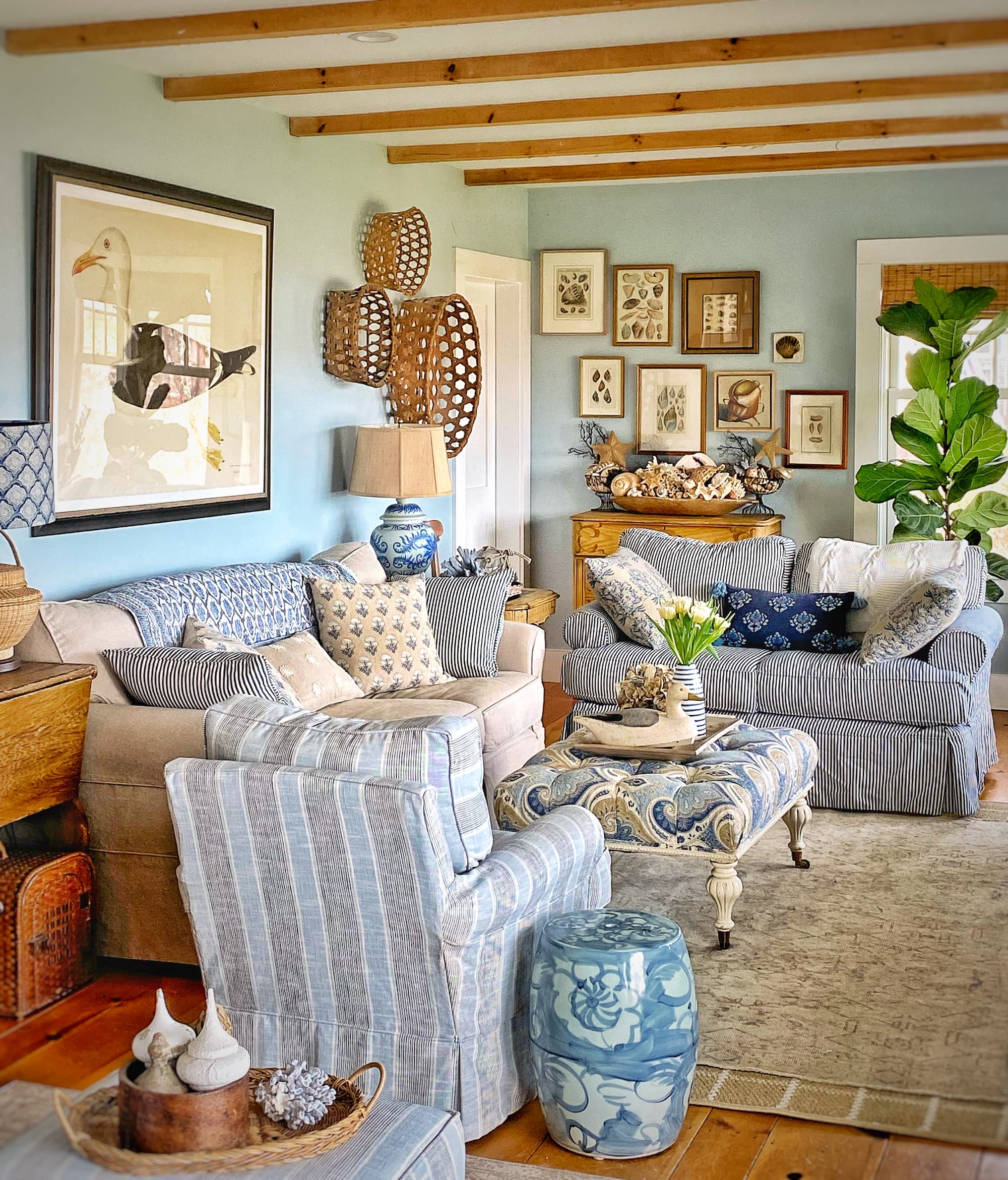 Creative Wall Decor Part 1: Art and Gallery Walls - Molly in Maine