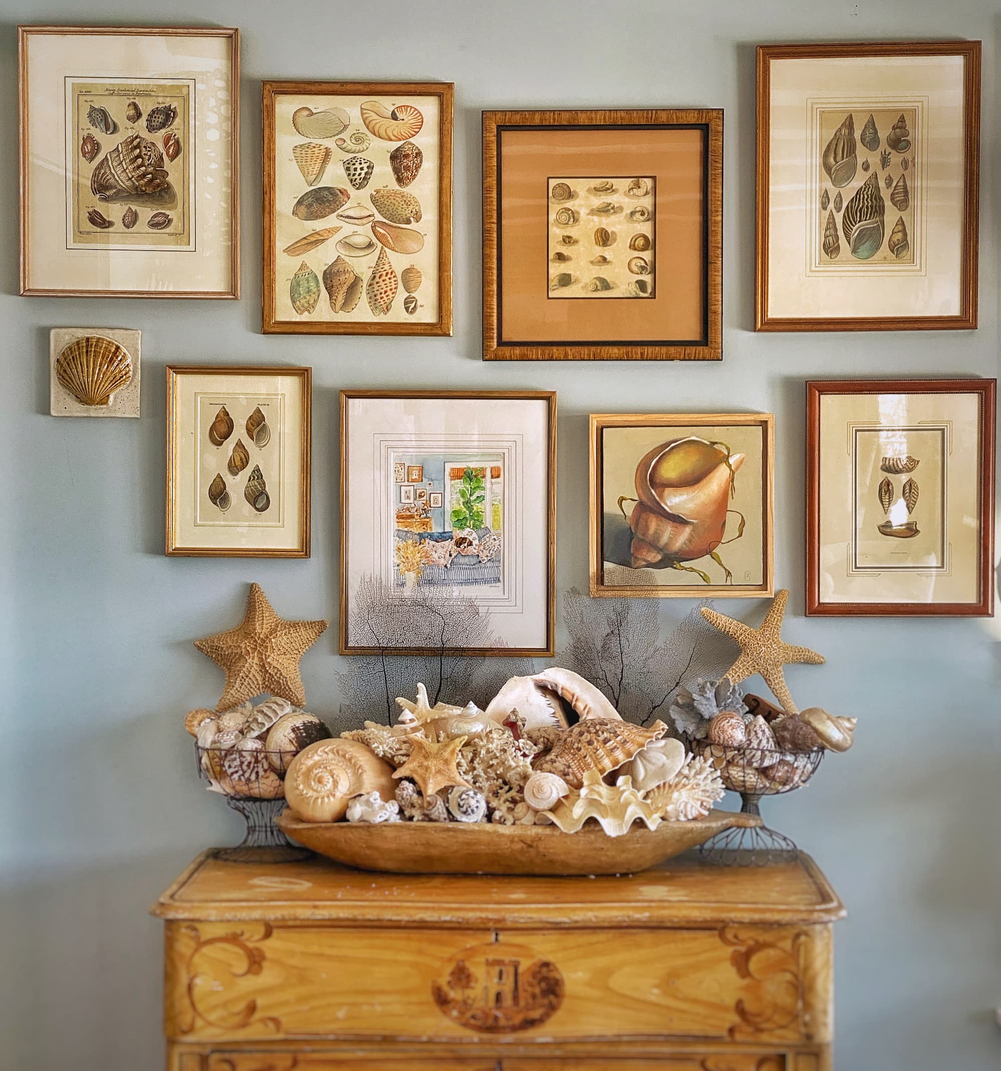 Creative Wall Decor Part 1: Art and Gallery Walls - Molly in Maine