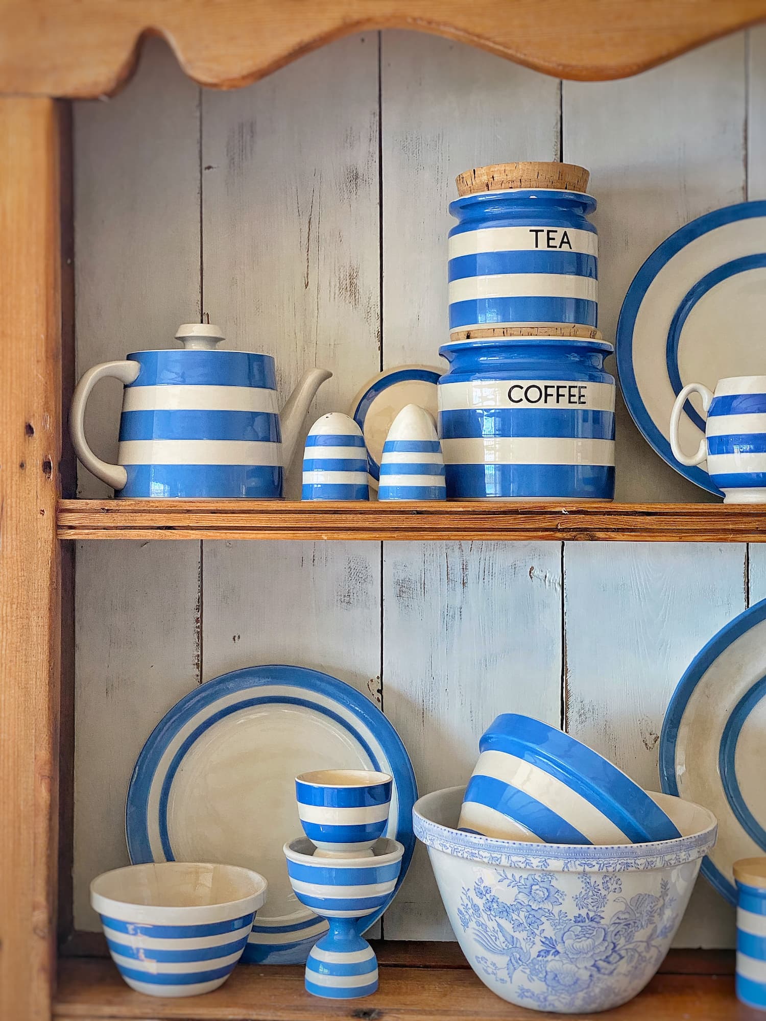 Coastal Blue and White: My Cornishware Hutch - Molly in Maine