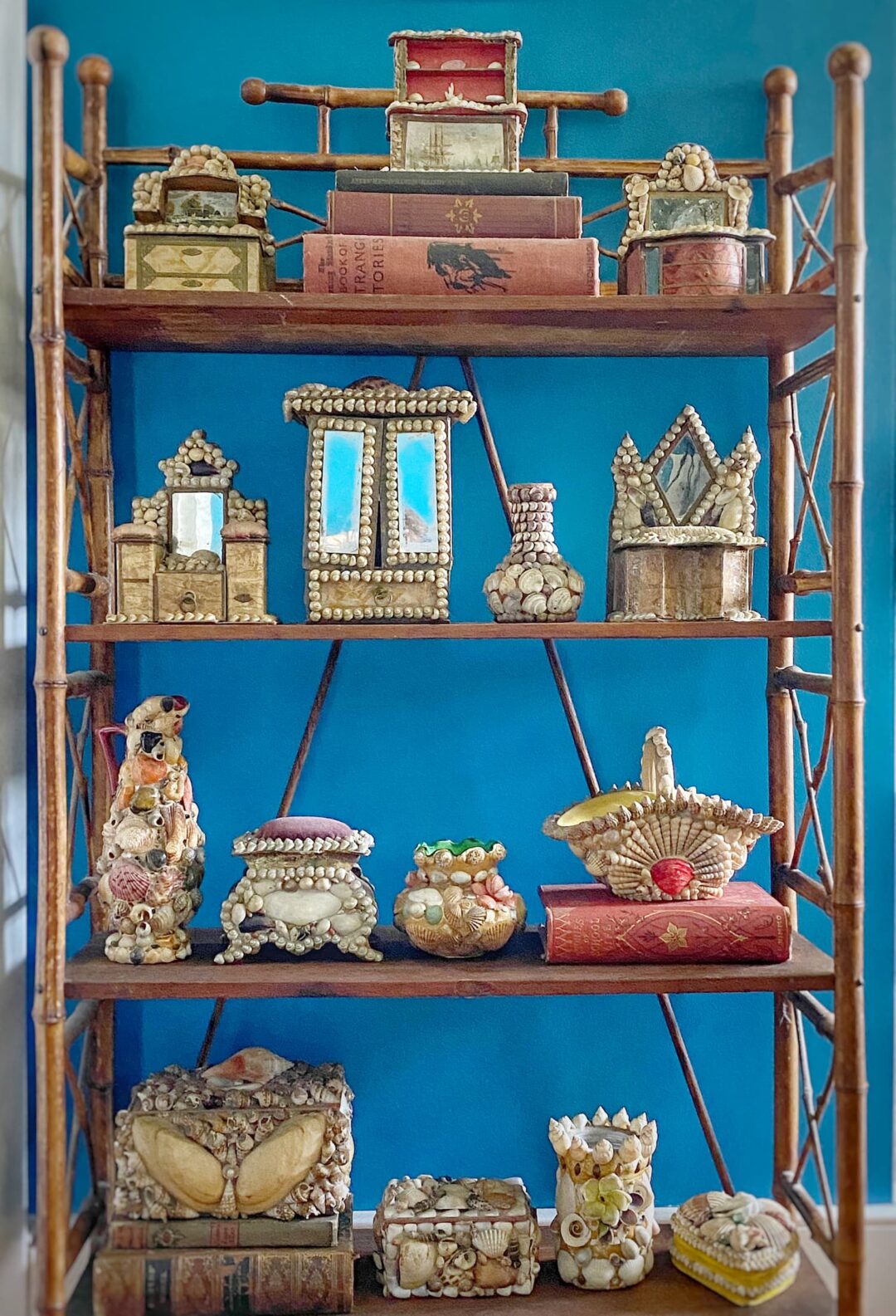 Coastal Style | Decorating With Seashells All Year Round - Molly in Maine