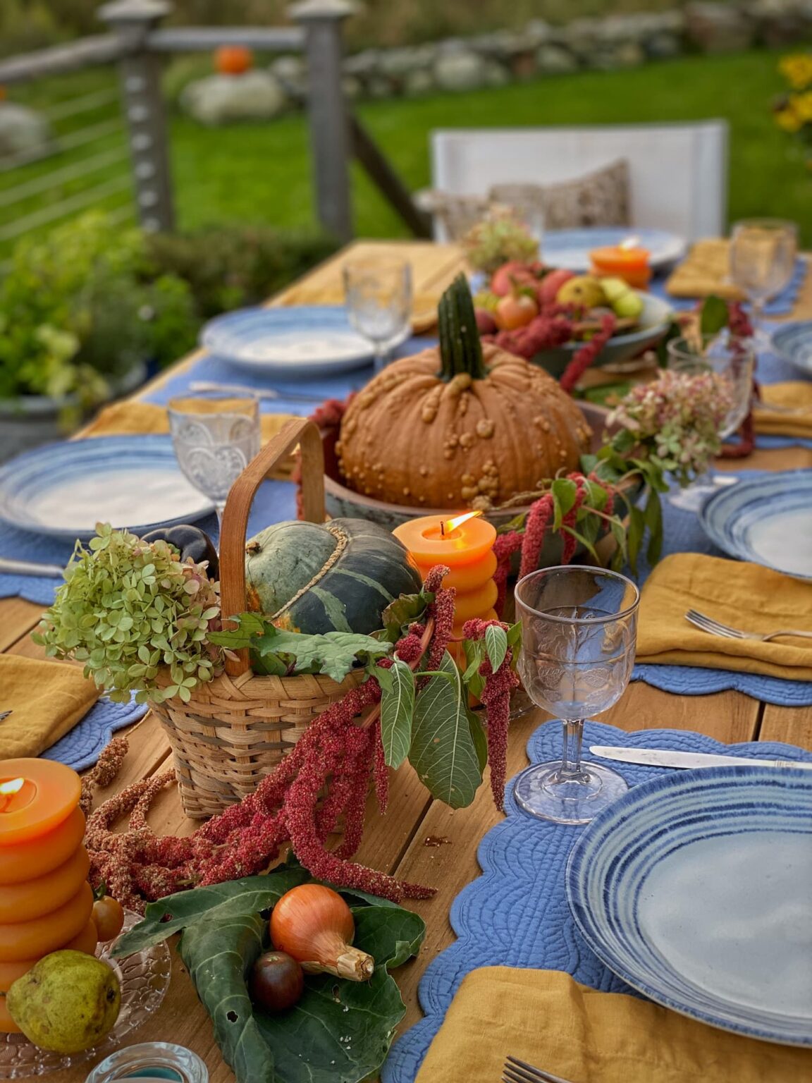 Celebrate a Harvest Thanksgiving with Farm-Stand Table Decor and Menu ...