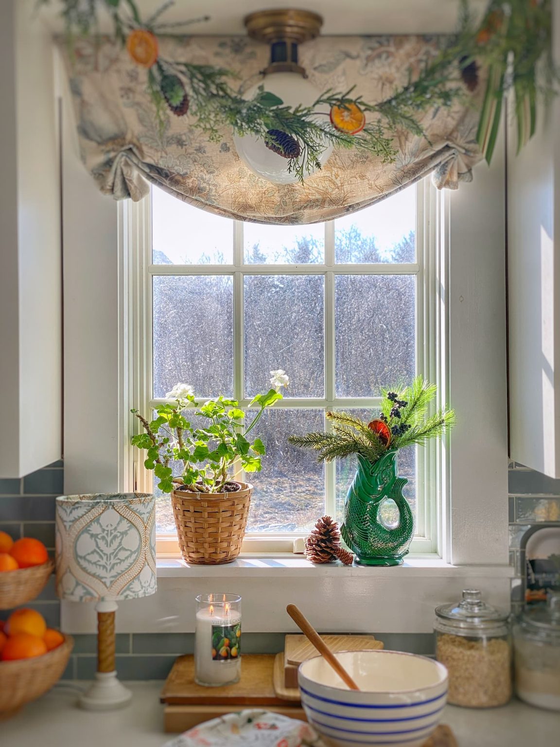 Last-Minute Ways To Create A Warm & Welcoming Home This Season - Molly ...