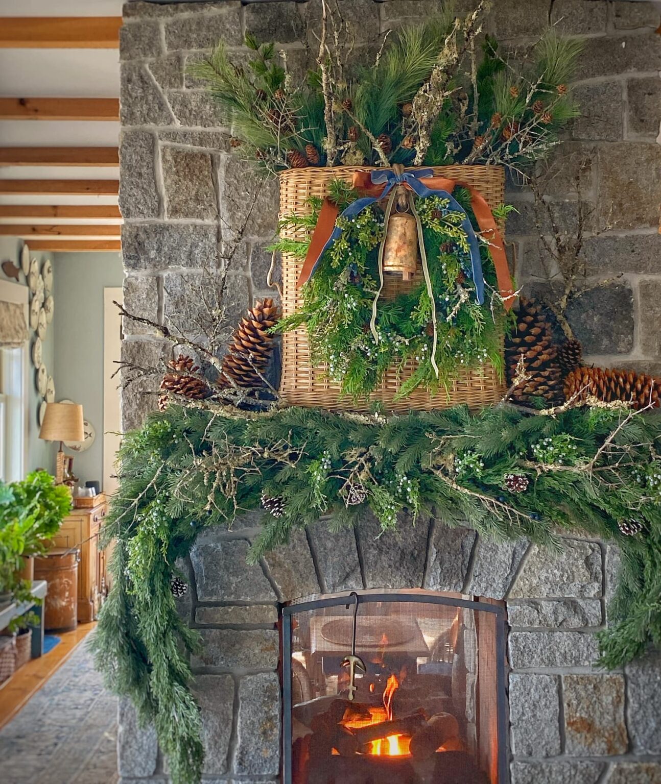 My Holiday Mantel | How To Get That "Wow" Full-Garland Look - Molly in ...
