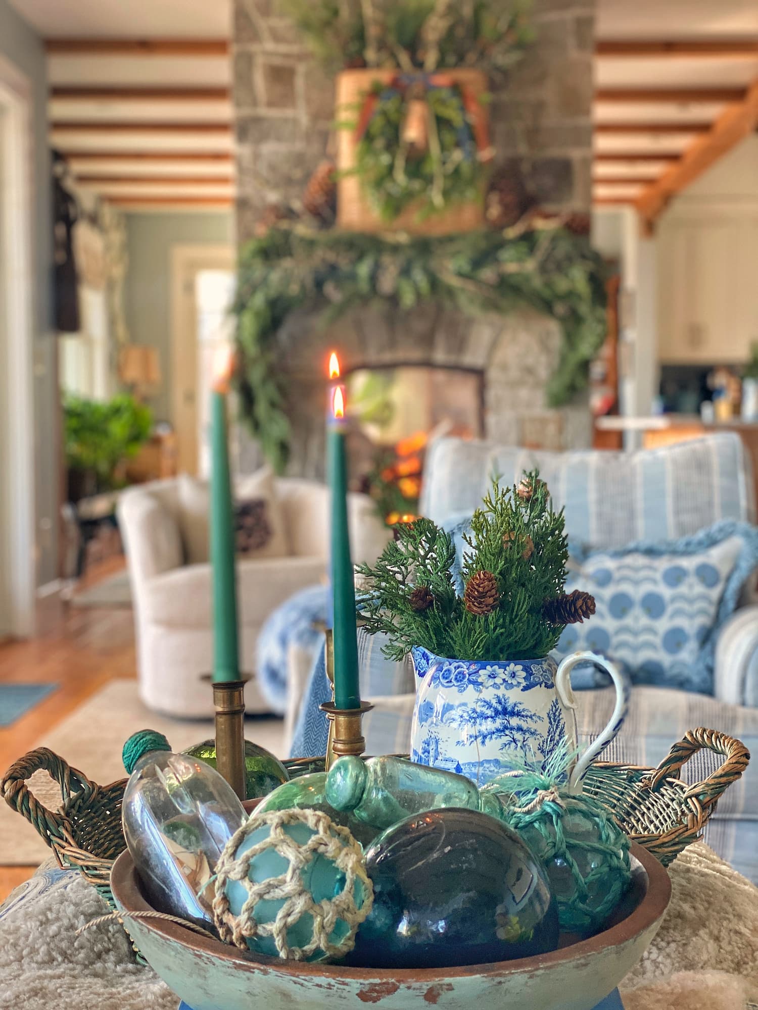 My Holiday Mantel | How To Get That "Wow" Full-Garland Look - Molly in ...