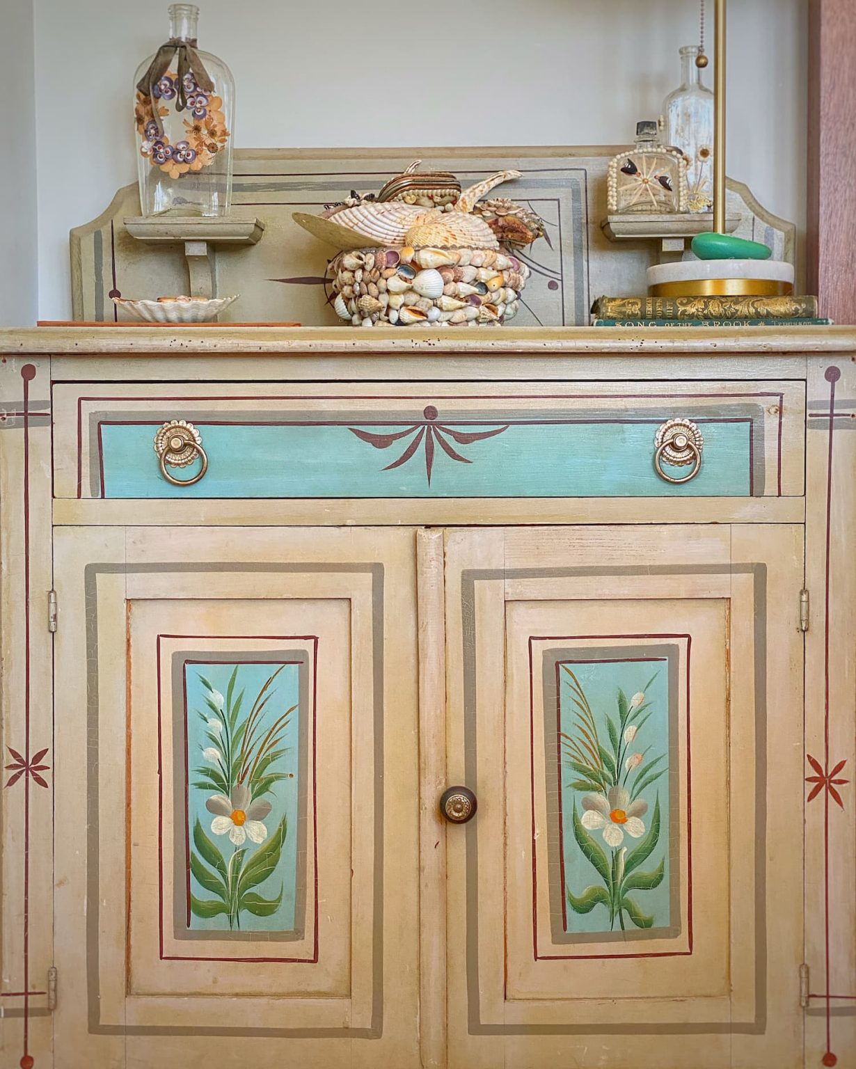 The Charm and Whimsy of Victorian Painted Cottage Furniture - Molly in ...