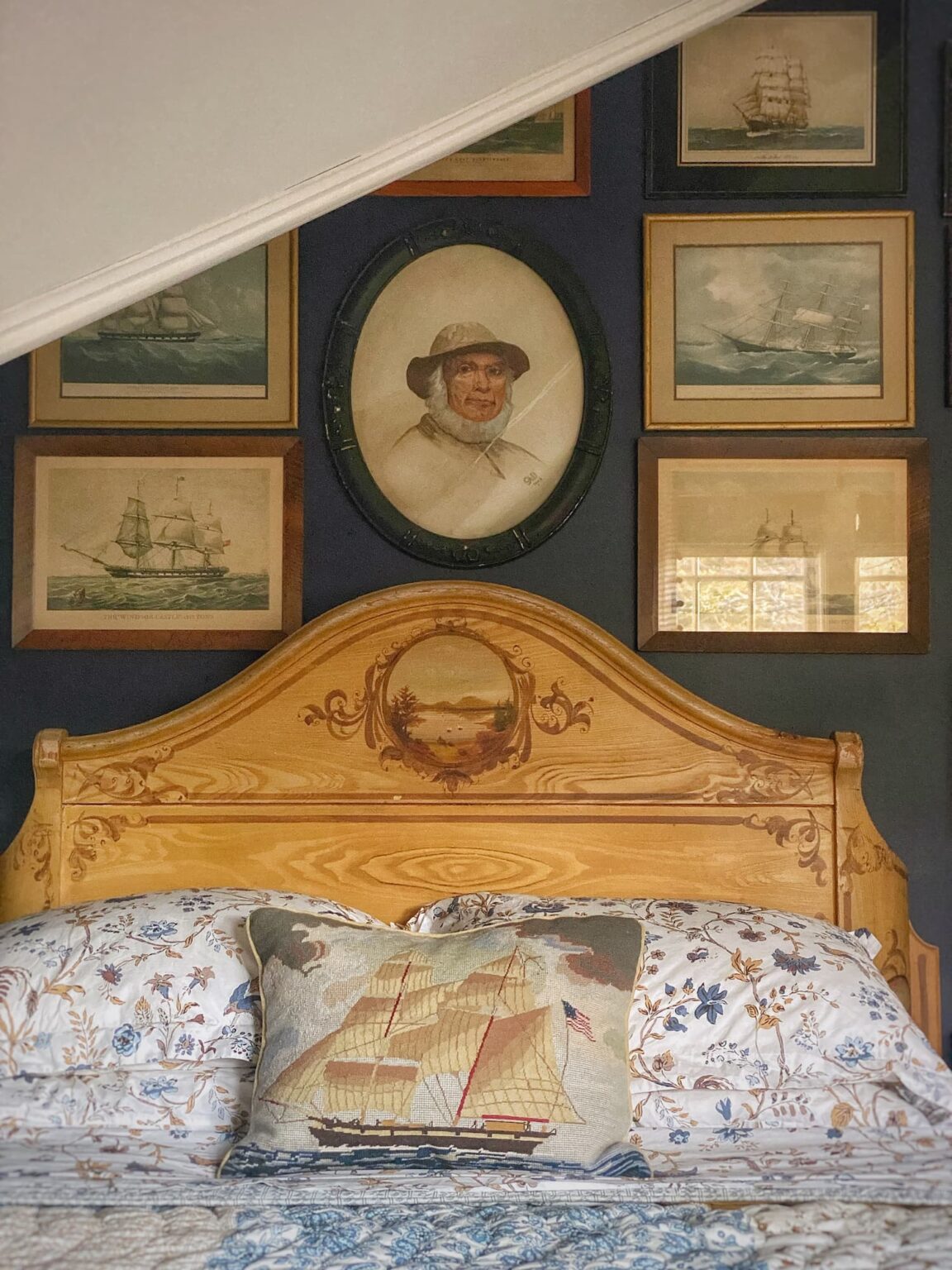 A Bedroom Fit For A Captain, Filled With Vintage Nautical Charm - Molly ...