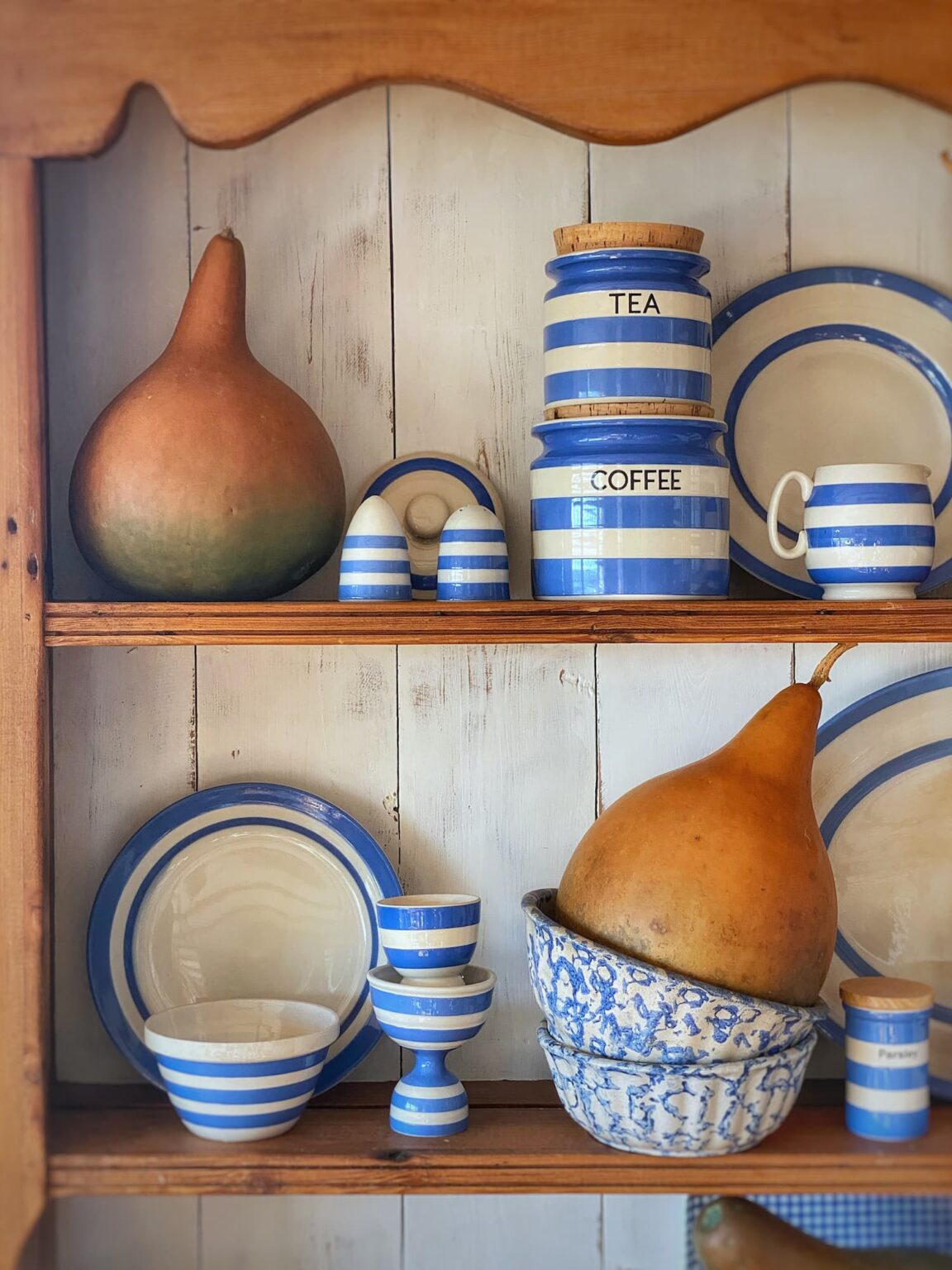 Getting My Table, Mantel, and Hutch Ready For Thanksgiving - Molly in Maine