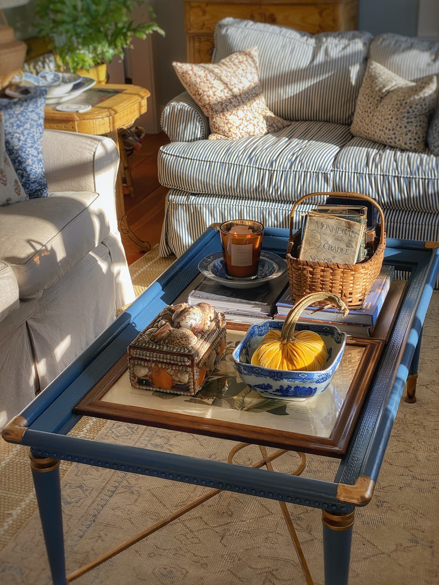 My Facebook Marketplace Coffee Table Transformation - Molly in Maine