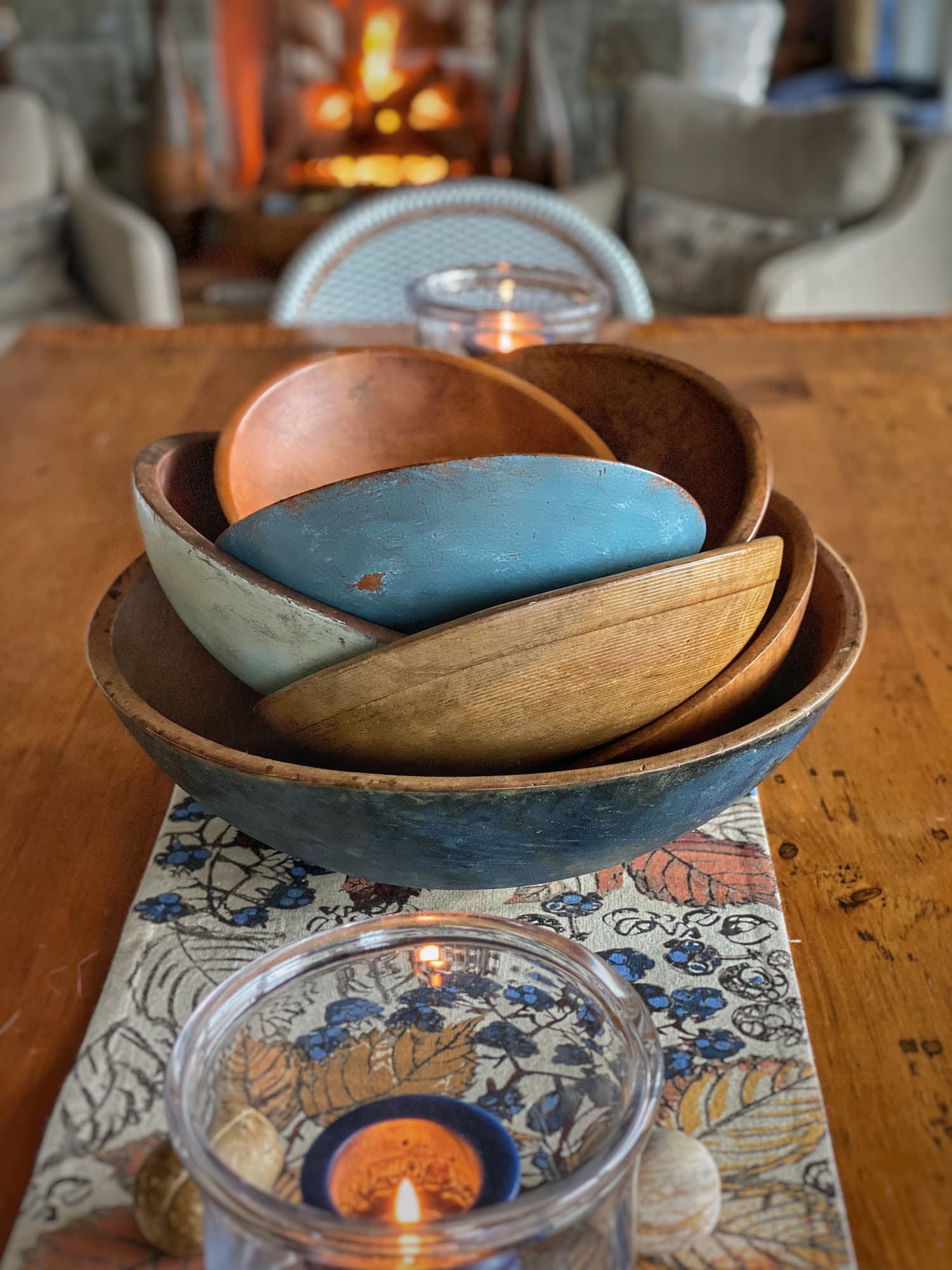 How I Stack Wooden Bowls to Add Cozy Texture and Color for Fall - Molly ...
