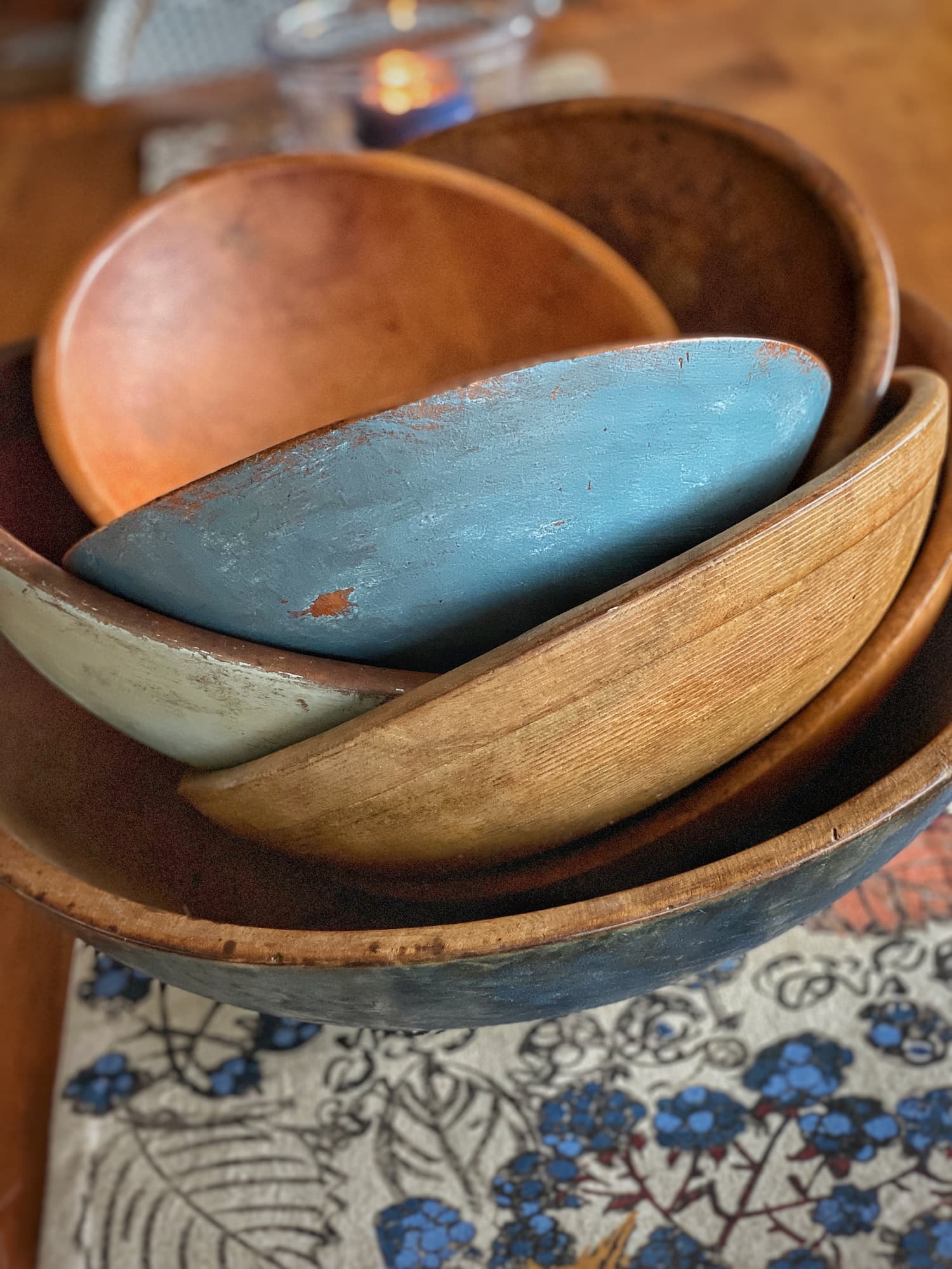 How I Stack Wooden Bowls to Add Cozy Texture and Color for Fall - Molly ...